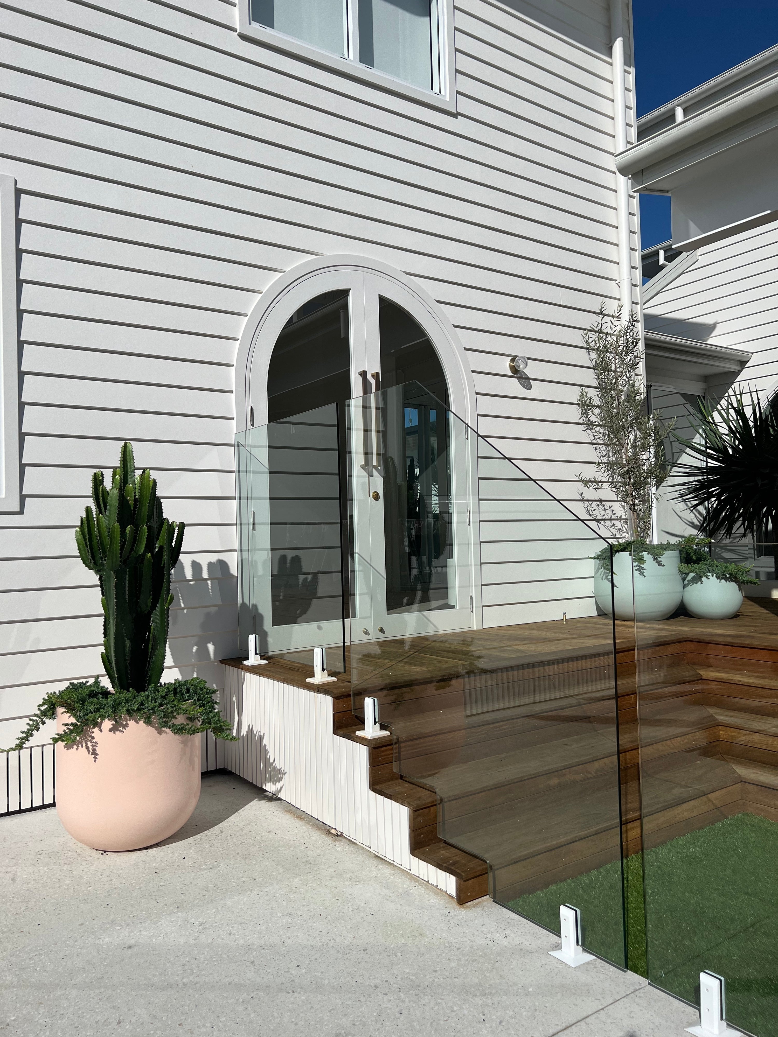 Boutique plants, pots, and home decor – Little Leaf Decor
